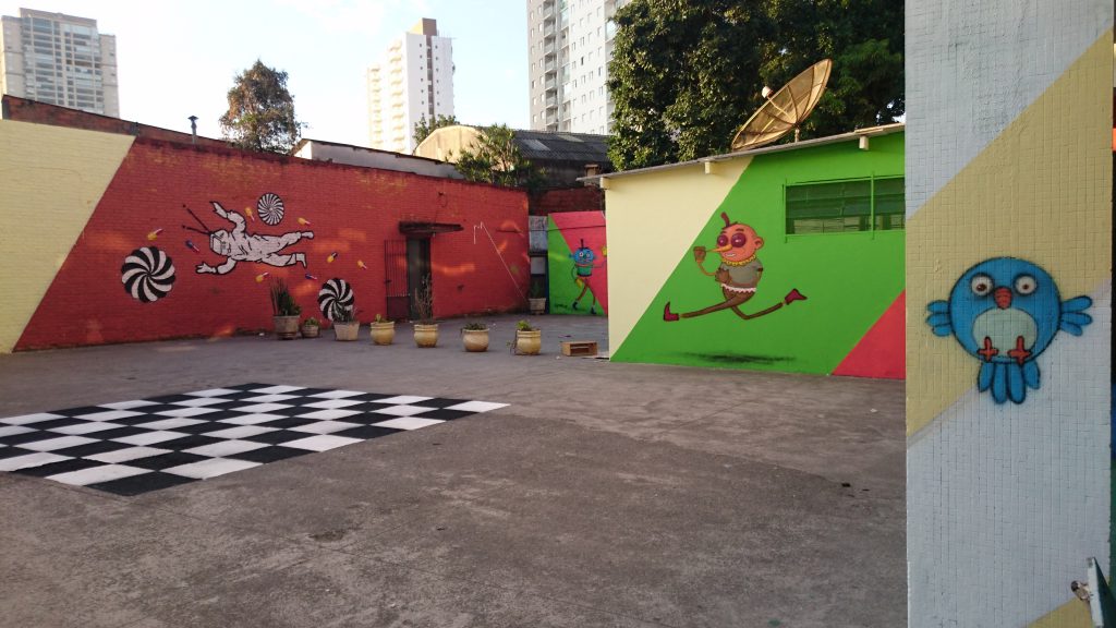 Pintura feita na E.E. Profª. Carolina Augusta da Costa Galvão - Arte ...